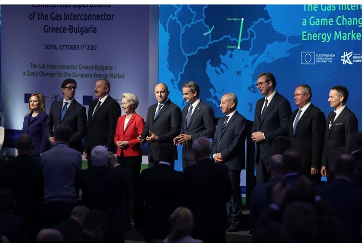 Урсула фон дер Лайен Този проект означава свобода от зависимостта от руски газ започва нова